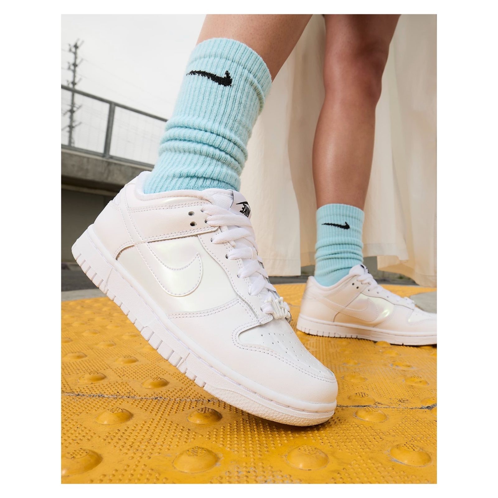 Nike รองเท้าผ้าใบผู้หญิง Dunk Low SE | White/Black/Multi Color ( FD8683 ...