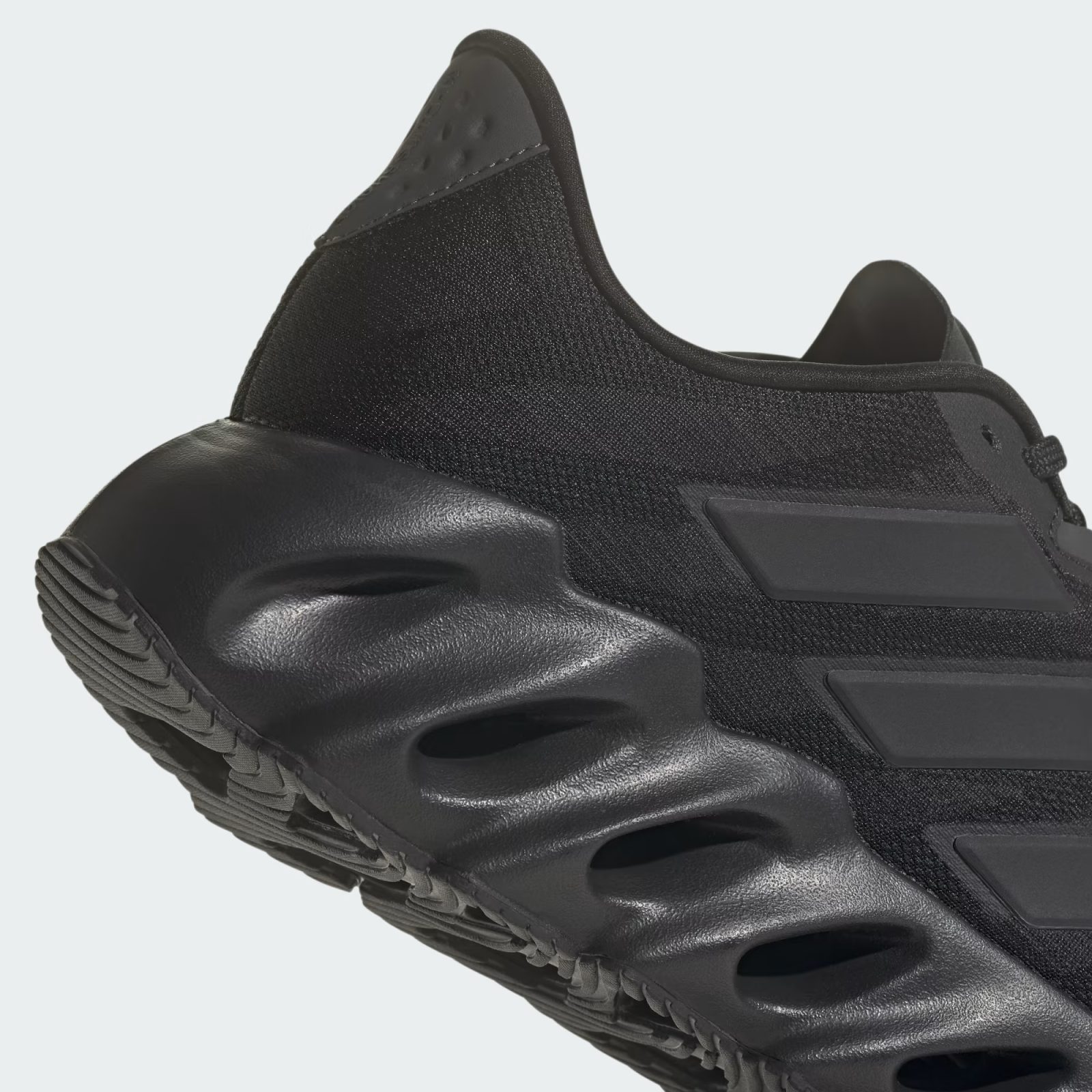 Adidas รองเท้าวิ่งผู้ชาย Switch FWD | Core Black/Core Black/Carbon ...