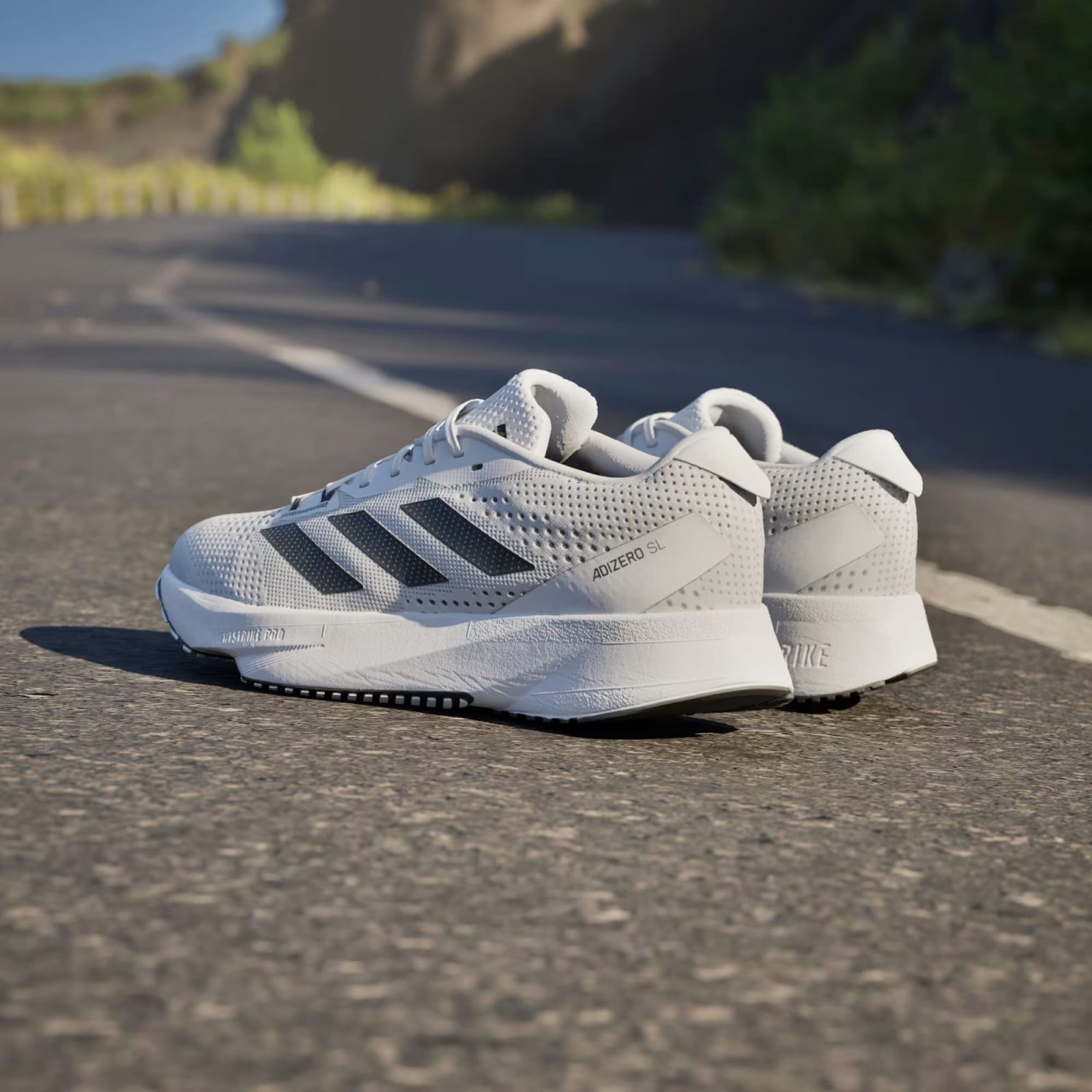 Adidas รองเท้าวิ่งผู้ชาย Adizero SL | Cloud White/Core Black/Carbon ...