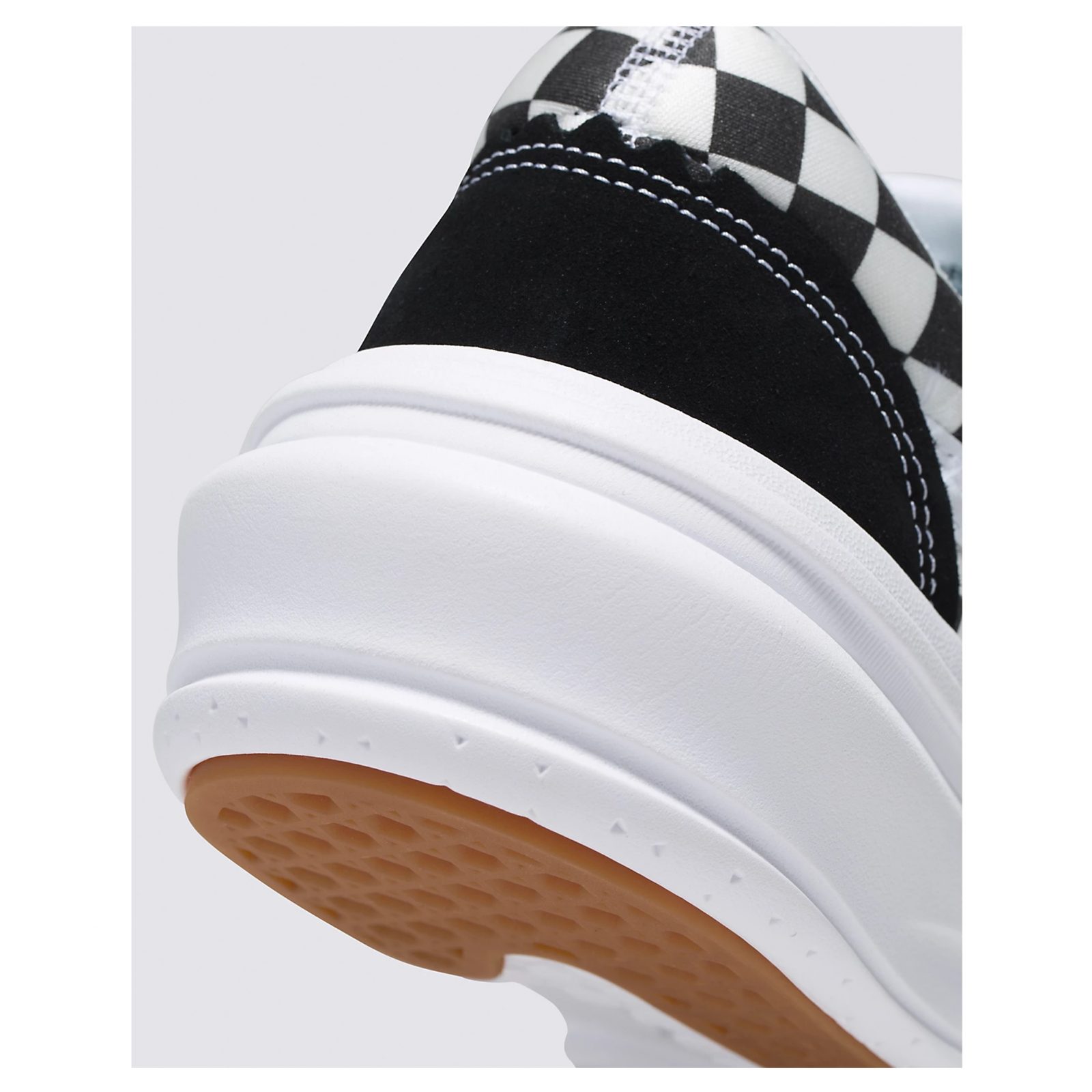 Vans รองเท้าผ้าใบ Old Skool Overt ComfyCush Checkerboard | Black/Checkerboard ( VN0A7Q5E95Y ...