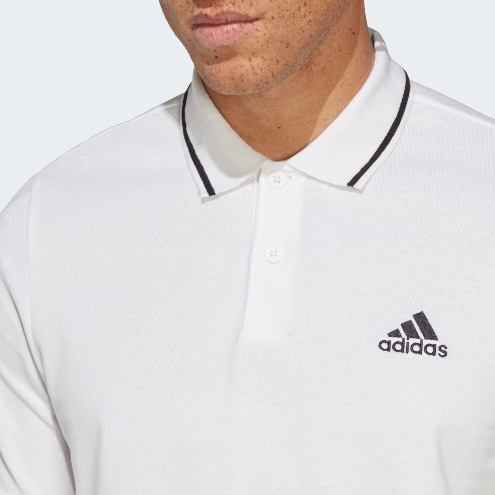 Adidas เสื้อกีฬาผู้ชาย Essentials Piqué Small Logo Polo Shirt | White ...