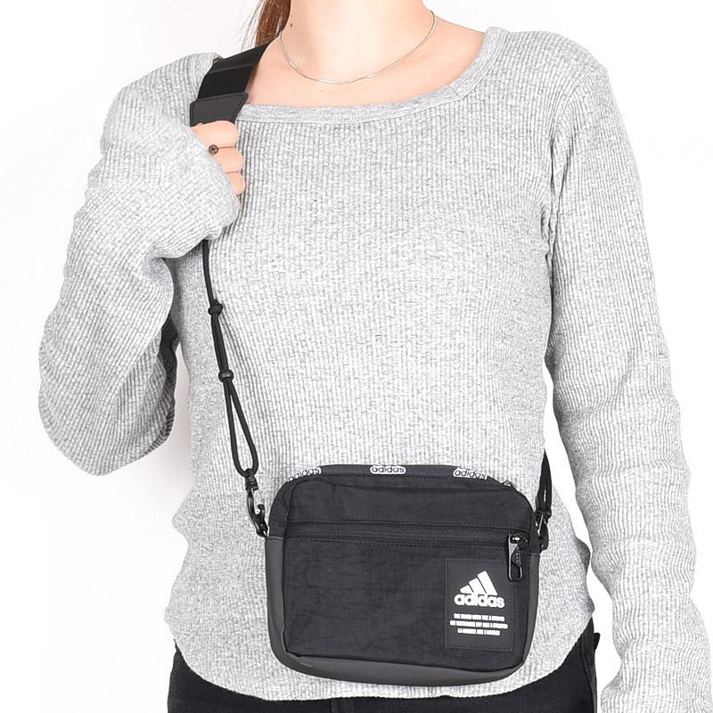 Adidas กระเป๋าสะพายข้าง