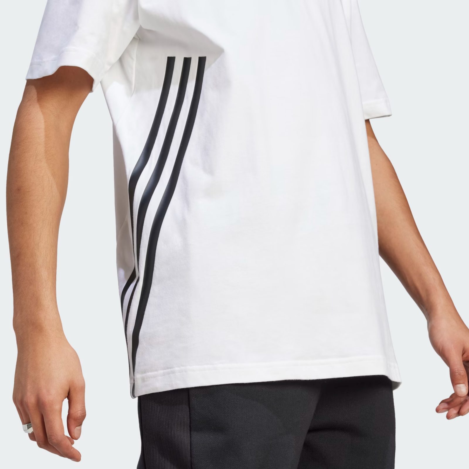 Adidas เสื้อยืดผู้ชาย Future Icons 3-Stripes Tee | White/Black ( IN1612 ...