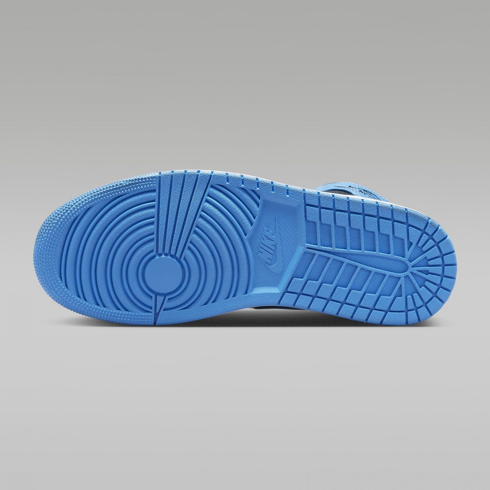 Nike รองเท้าผ้าใบผู้ชาย Air Jordan 1 Mid | University Blue/Black/White ...